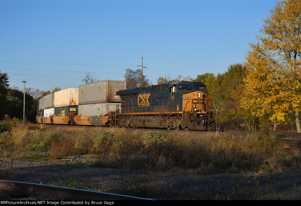 CSX 749
